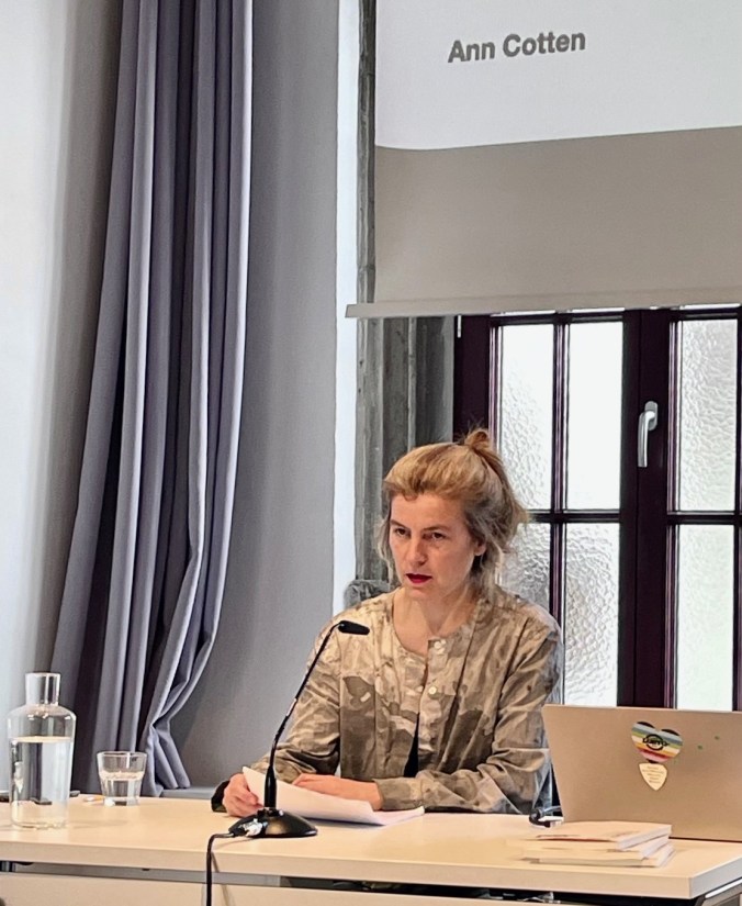 Die Vorsilbe, der Hurrikan und das „polnische Gendering“: Ann Cottens ...